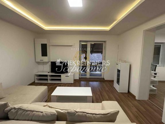 Novi Sad, Veternik, Kuća, 123m2, 800 EUR