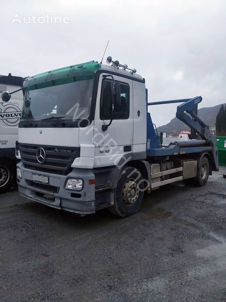 Mercedes-Benz ACTROS 1832 *JOAB *2 x CONTAINER *TOP ZUSTAND! *ONLY 260tkm kamion autopodizač kontejnera