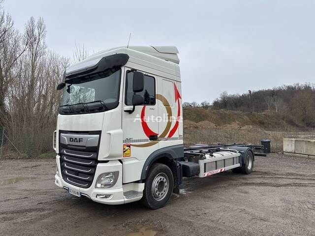 DAF XF450 vozilo za prevoz kontejnera