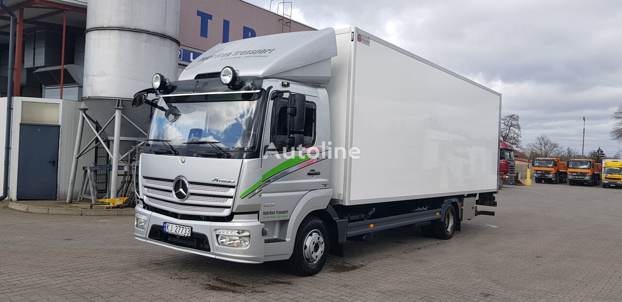 Mercedes-Benz Atego 823 izotermni kamion