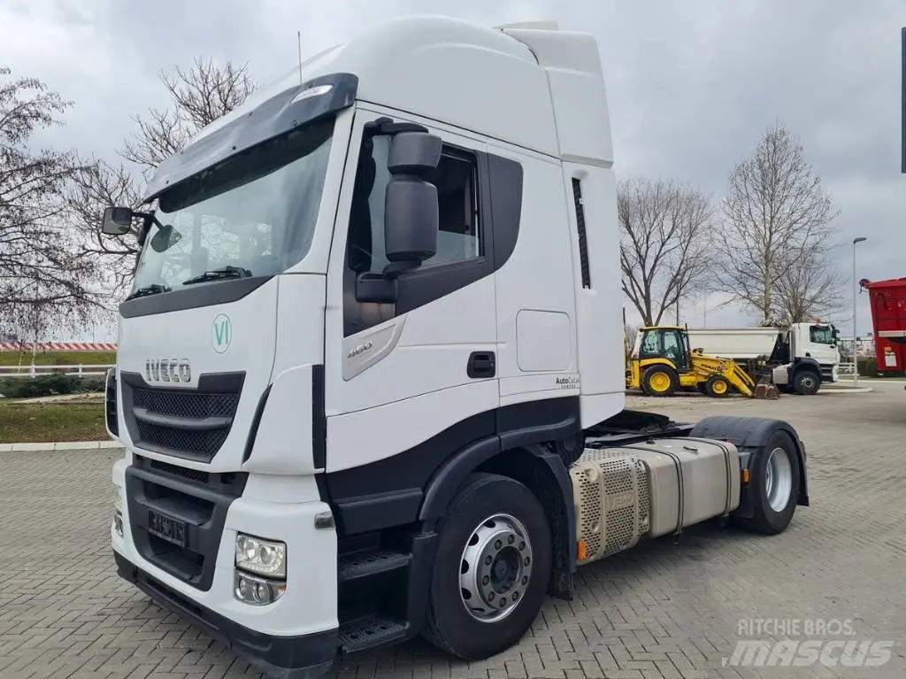 Iveco AS 440 S46 3pcs.