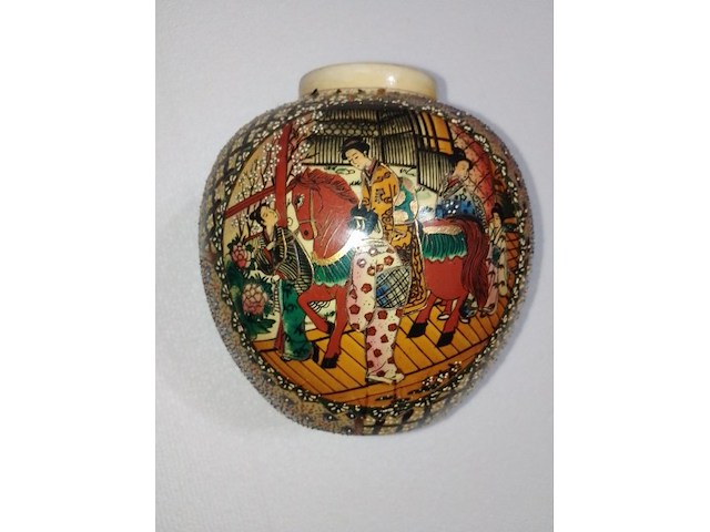 SATSUMA JAPAN HAND PAINTED VAZA