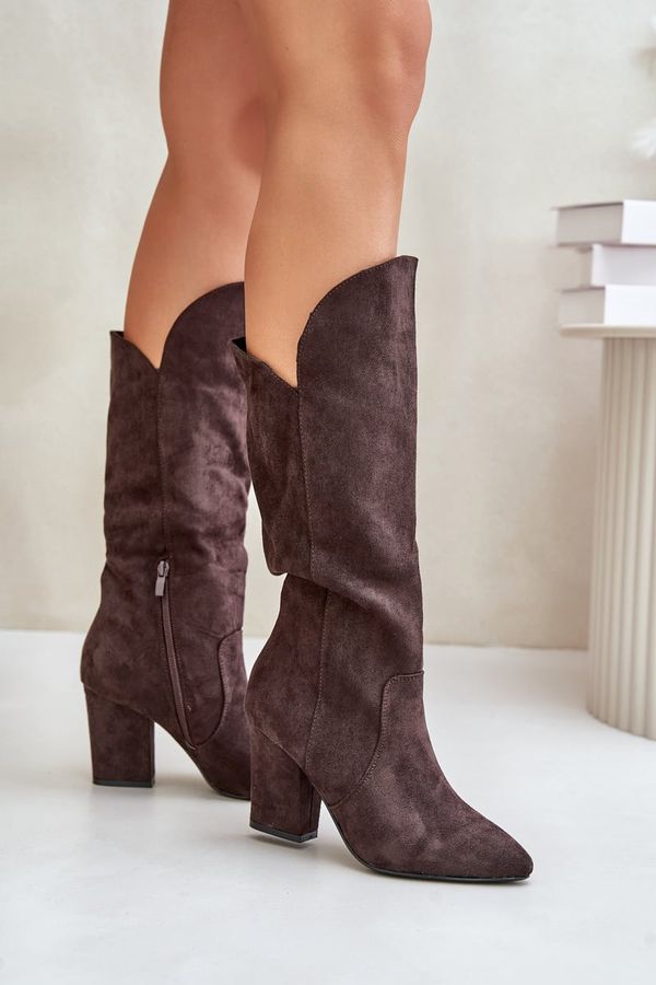 OVER-THE-KNEE BOOTS ON AN ECO SUEDE COLUMN BROWN CLORIRA