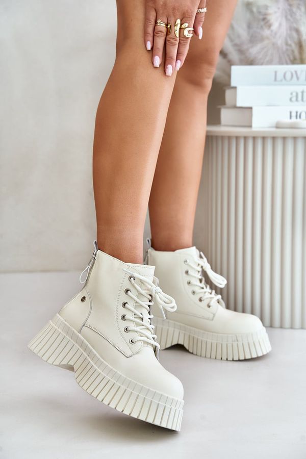 INSULATED LEATHER ANKLE BOOTS ON A SOLID SOLE GOE LIGHT BEIGE