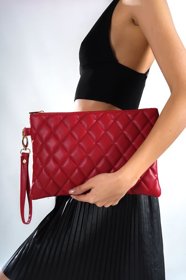 CAPONE OUTFITTERS PARIS QUILTED WOMEN'S RED BAG