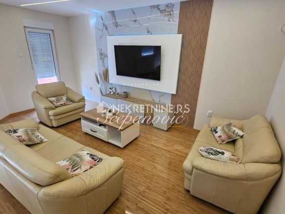 Novi Sad, Podbara, 3.0 stan, 74m2, 190000 EUR