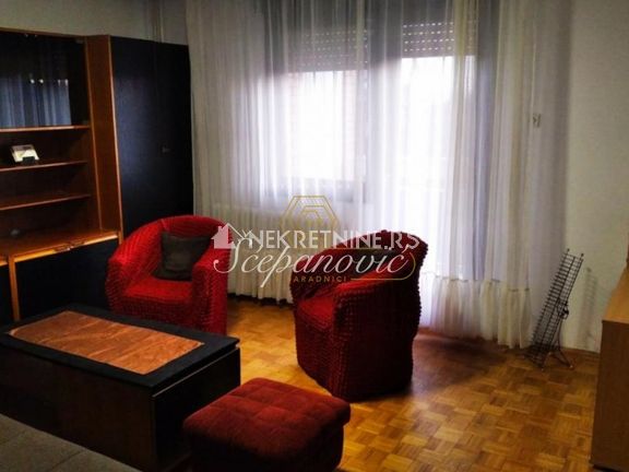 Novi Sad, Bulevar Oslobođenja, 2.5 stan, 74m2, 170200 EUR