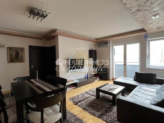 Novi Sad, Centar, 3.0 stan, 67m2, 220000 EUR