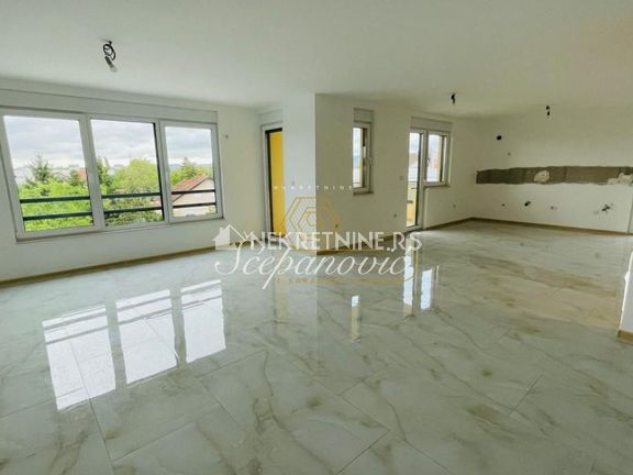 Novi Sad, Veternik, 5.0 stan, 151m2, 226950 EUR