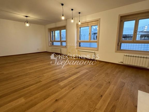 Vračar, Hram Svetog Save, 4.5 stan, 128m2, 619900 EUR