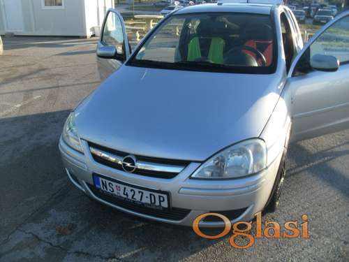 OPEL KORSA 1230 CM3 ,VLASNIK ,OČUVANA 2005 GODIŠTE NA PRODAJU PREŠAO 180 000 KM