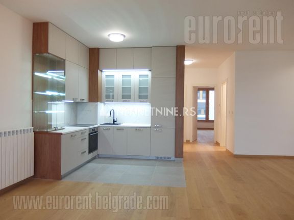 #46454, Izdavanje, P.P., BLOK 65, 1490 EUR