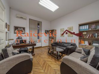 79m² 300.000€
Beograd, Vračar, Cvetni trg, Resavska