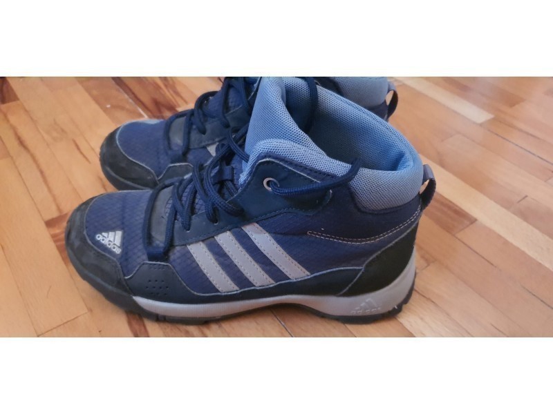 Adidas traxon 33 21,5