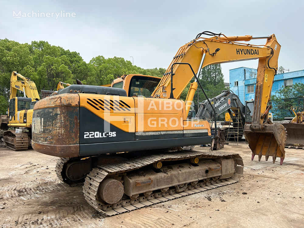 Hyundai R220LC-9s R220 R220-9 220-9s 220 bager guseničar