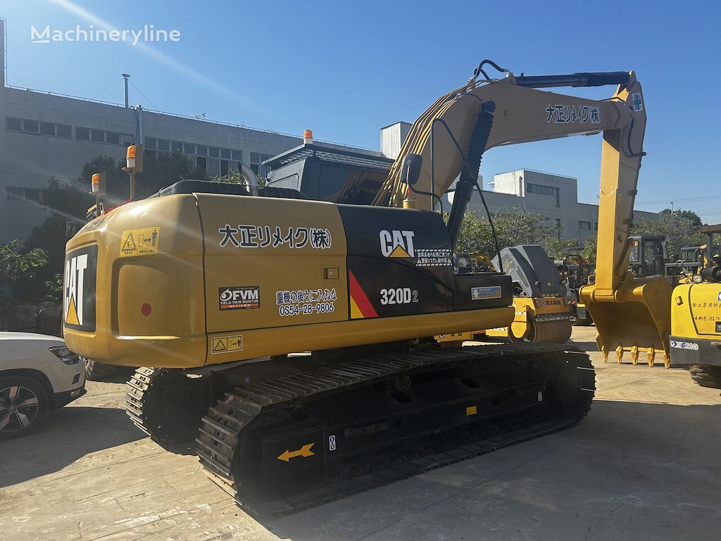 Caterpillar 320D2 bager guseničar