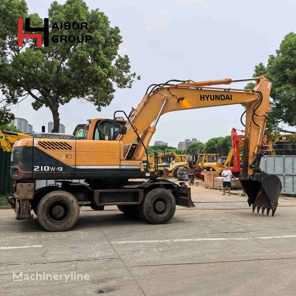 Hyundai R210W-9s R210W-9T R210W-9 R210W bager točkaš