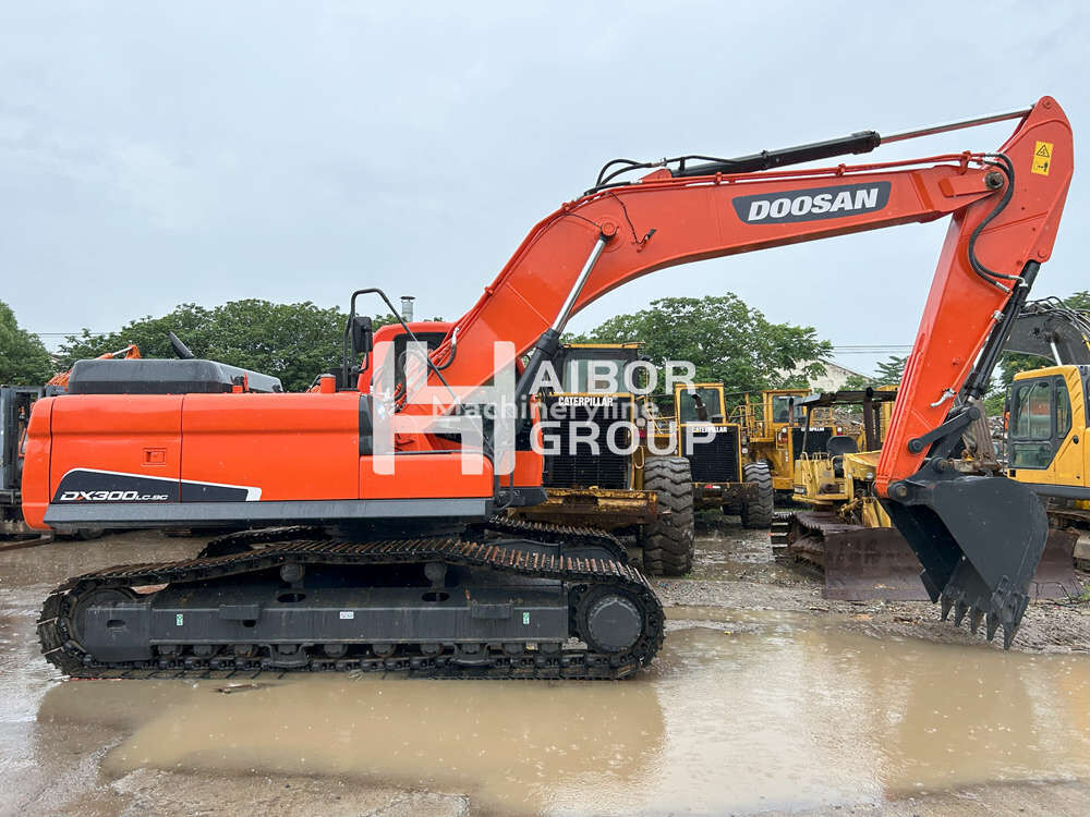 Doosan DX300LC DH300LC DH300 300 bager guseničar