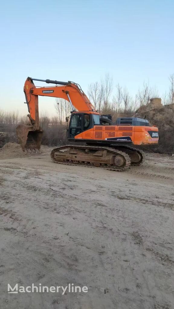 Doosan DX520LC-9C bager guseničar