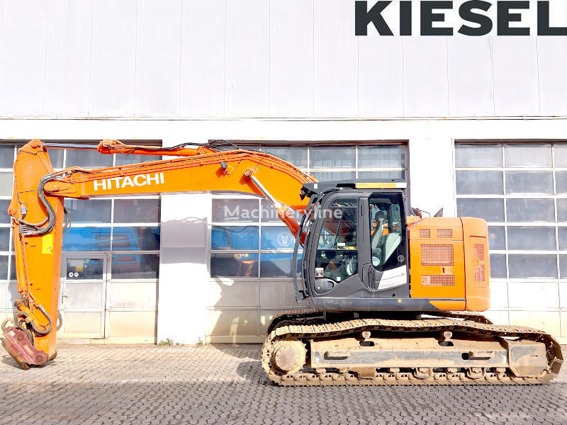 Hitachi ZX225USLC-6 bager guseničar