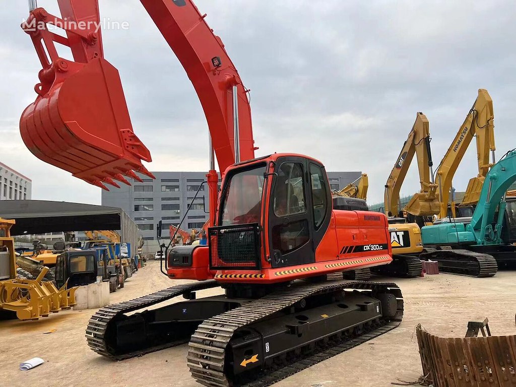 Doosan Used DX300CL Excavator* bager guseničar