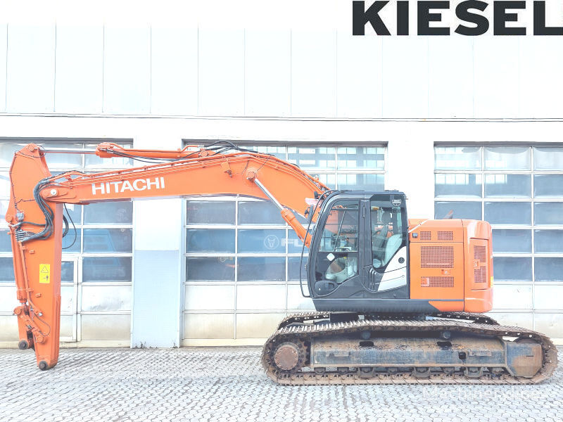 Hitachi ZX225USLC-6 bager guseničar