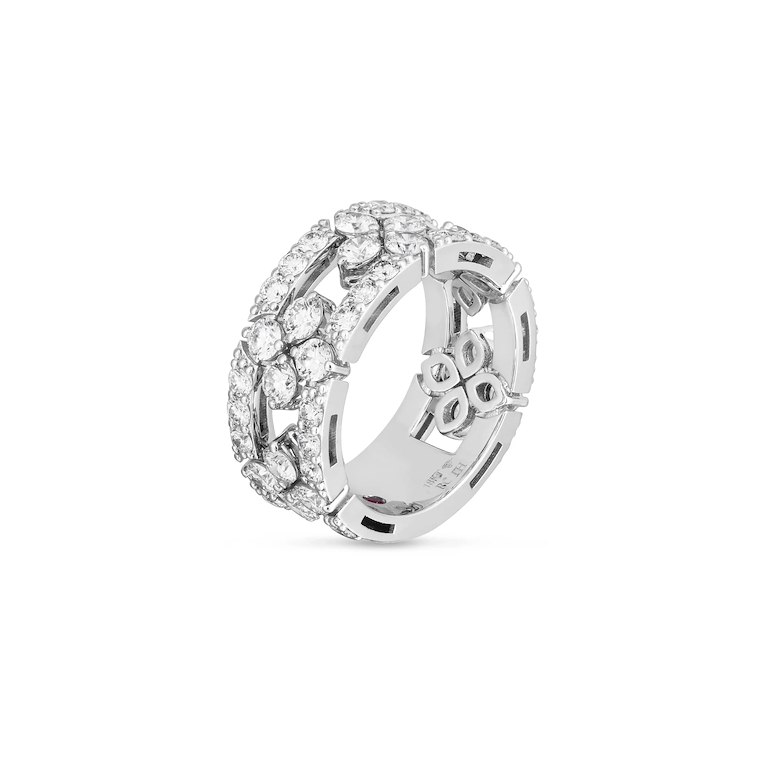 Love in Verona 18k white gold diamond pave ring