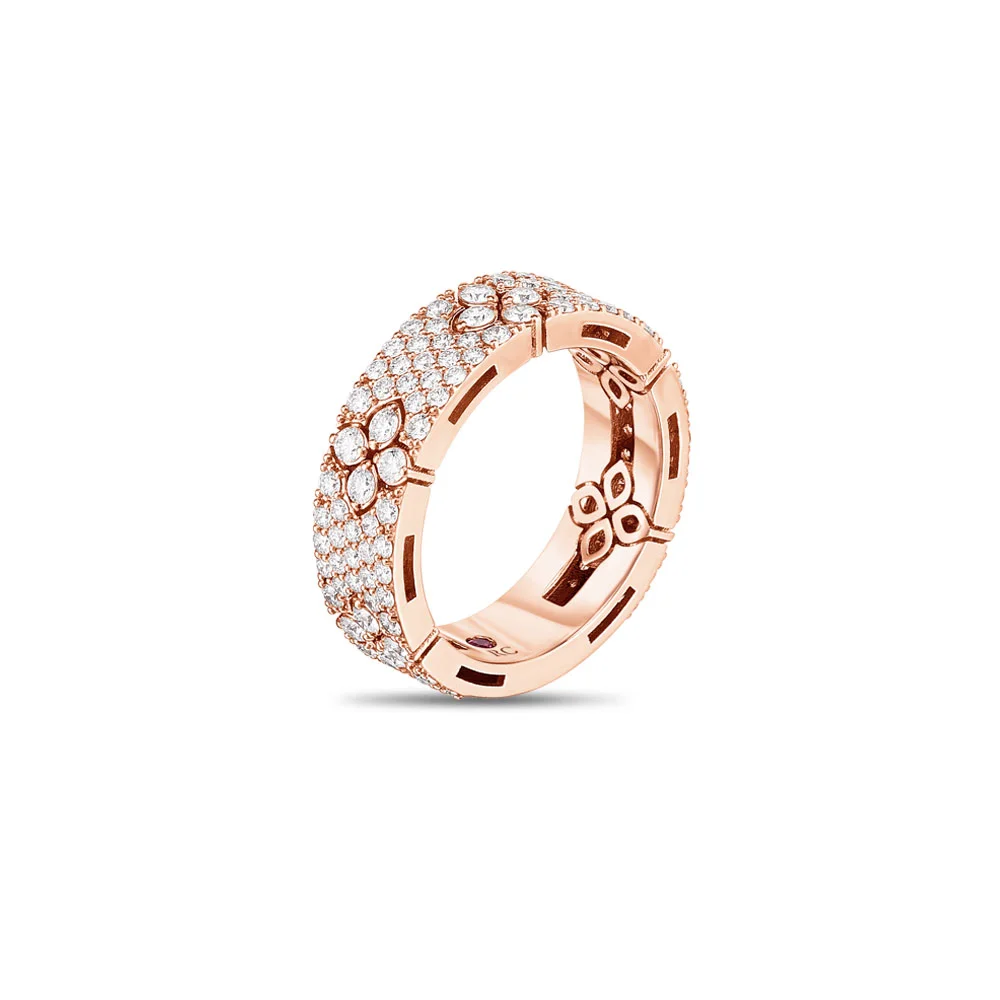 Love in Verona ring with diamonds