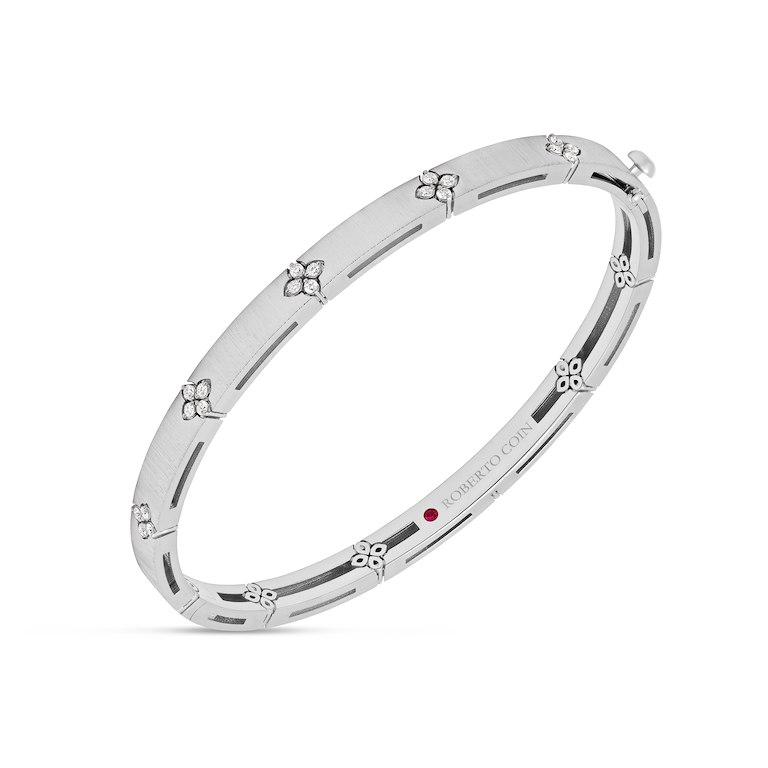 Love in Verona bangle with diamonds