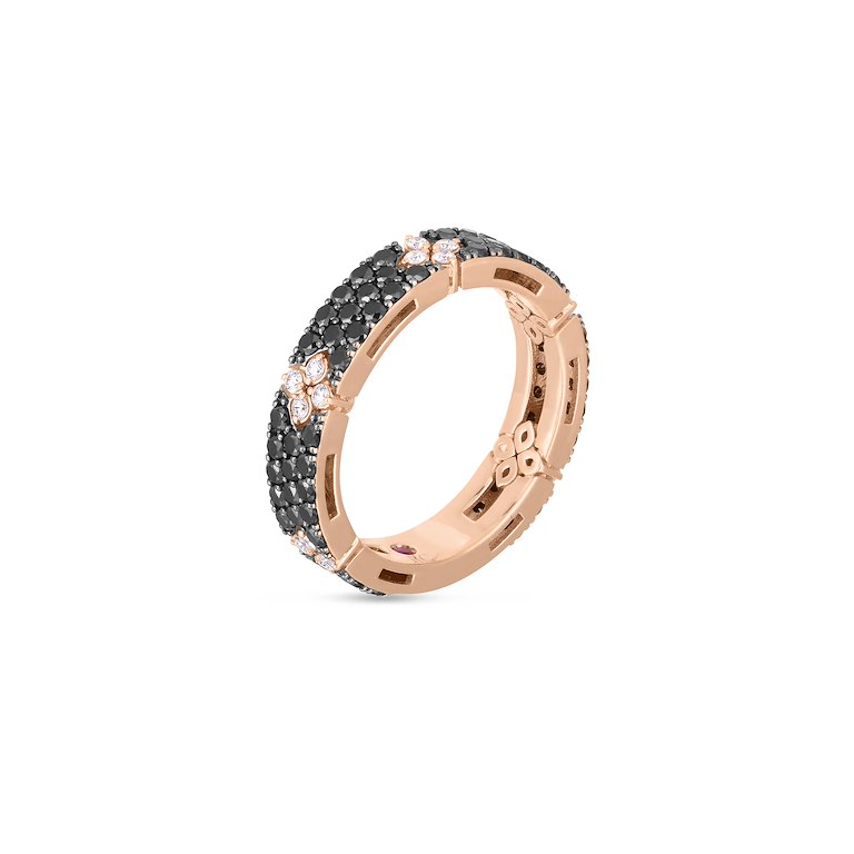 Love in Verona ring with black and white diamonds