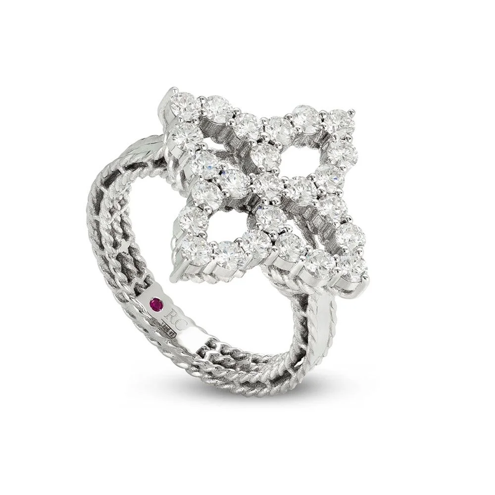 Diamond Princess ring in 18kt white gold with diamonds