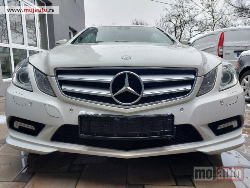 Mercedes E 250 CDI Kabrio W207 delovi