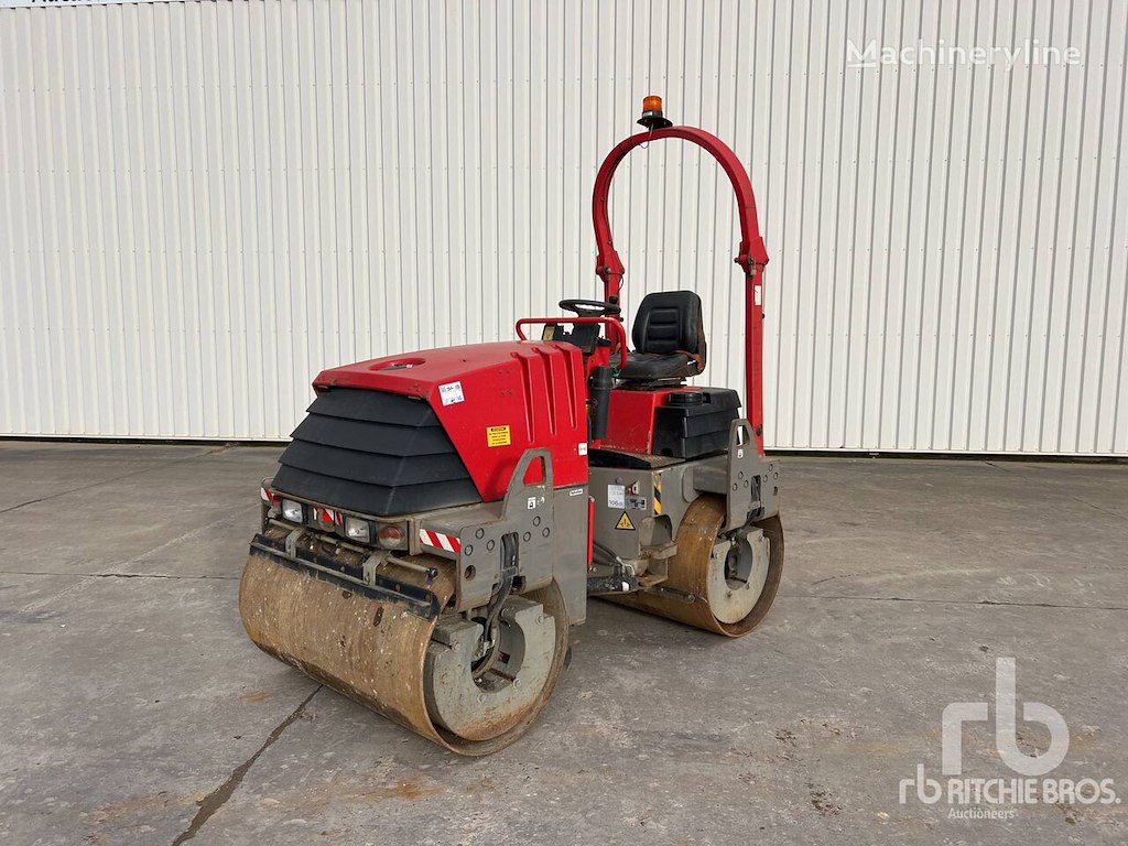 Prodaje se Ammann AV40-2 Compacteur Vibrant Tandem mali valjak na aukciji