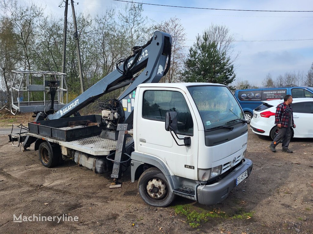 Nissan CABSTAR auto dizalica s korpom