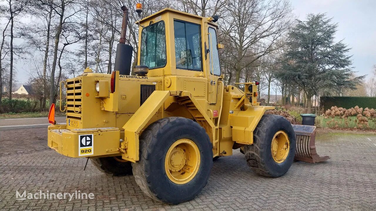 Caterpillar 920 prednji utovarivač