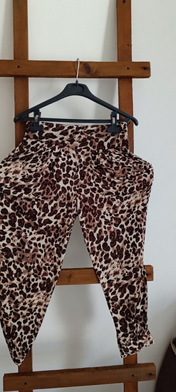 Leopard dezen pantalone