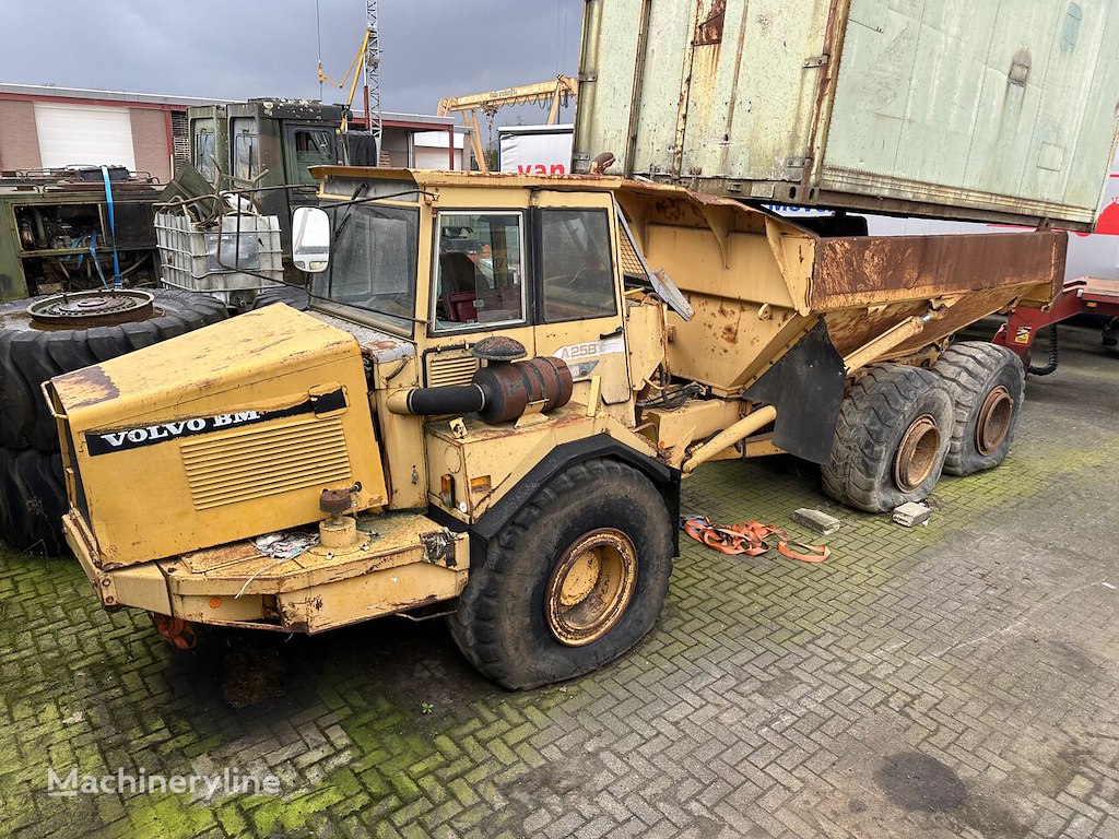 Volvo A25B zglobni damper