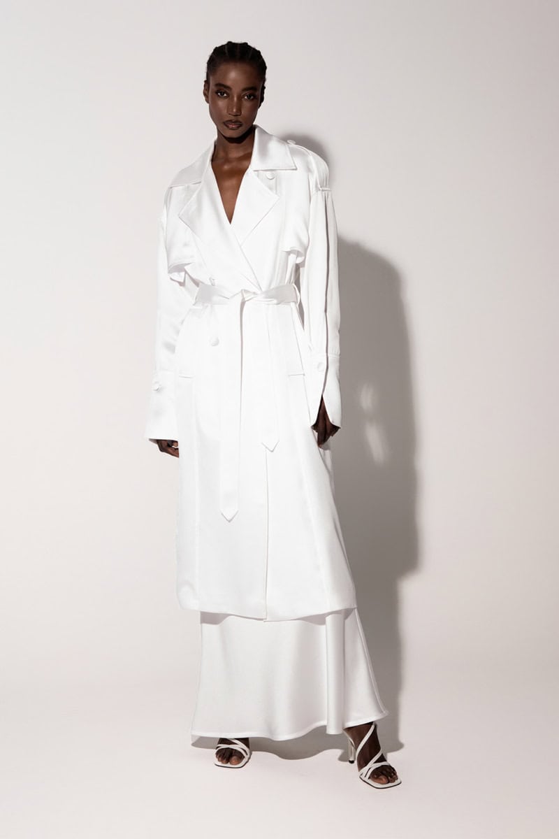 Satin crepe trench coat in white