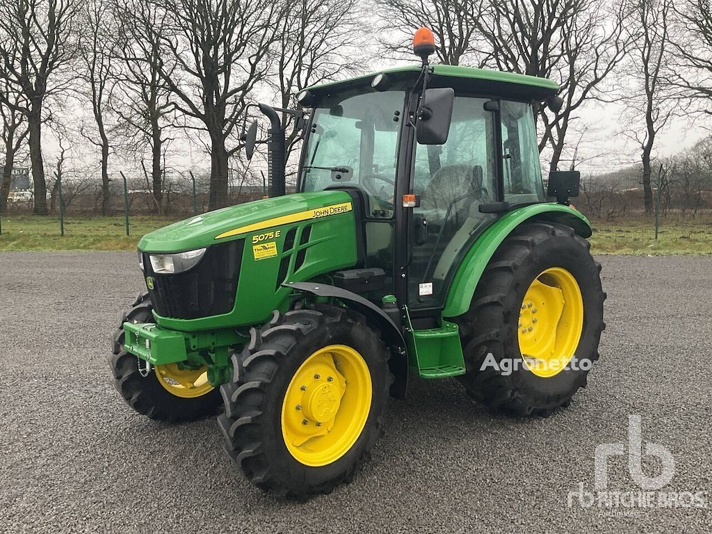 Prodaje se John Deere 5075E traktor točkaš na aukciji