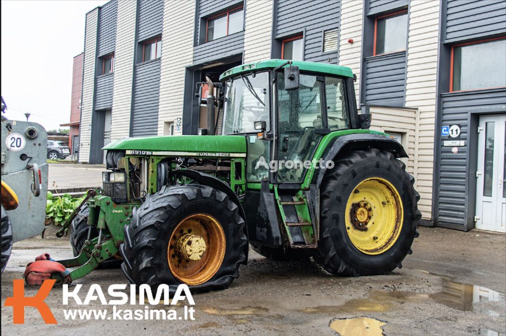 John Deere 6910S traktor točkaš