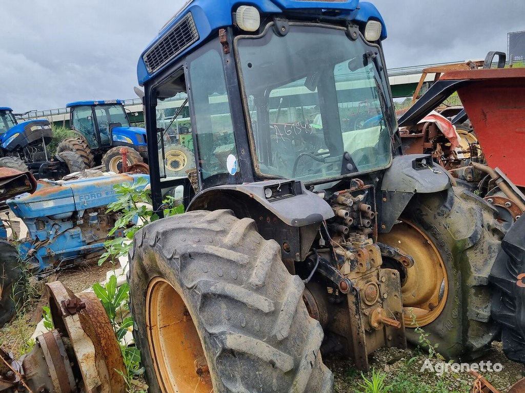 New Holland TN95FA traktor točkaš po rezervnim delovima