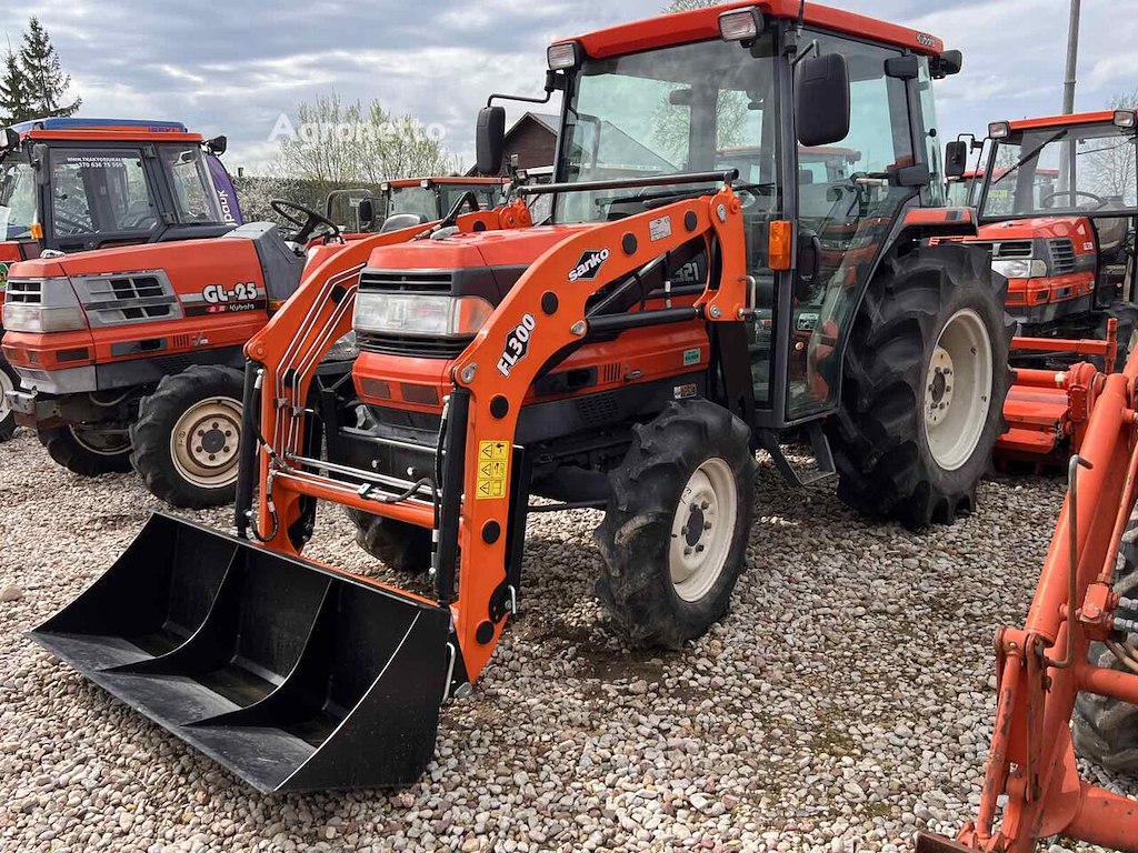 Kubota GL321 traktor točkaš