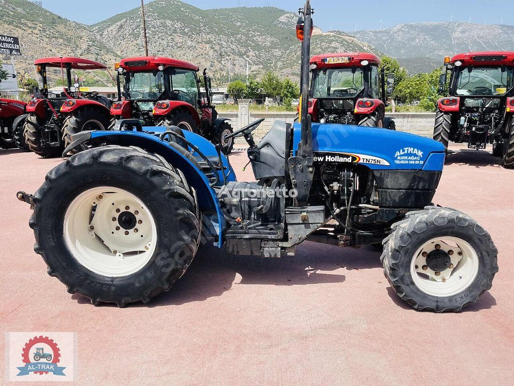 New Holland TN 75N A traktor točkaš