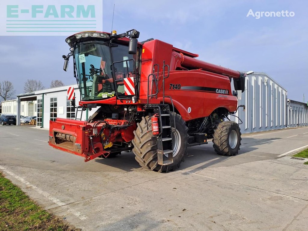 Case IH 7140 Axial Flow kombajn za žito