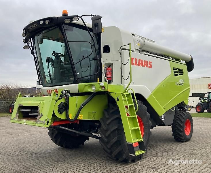 Claas TUCANO 420 kombajn za žito