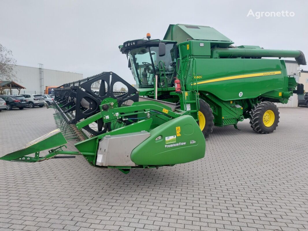 John Deere T660 i kombajn za žito