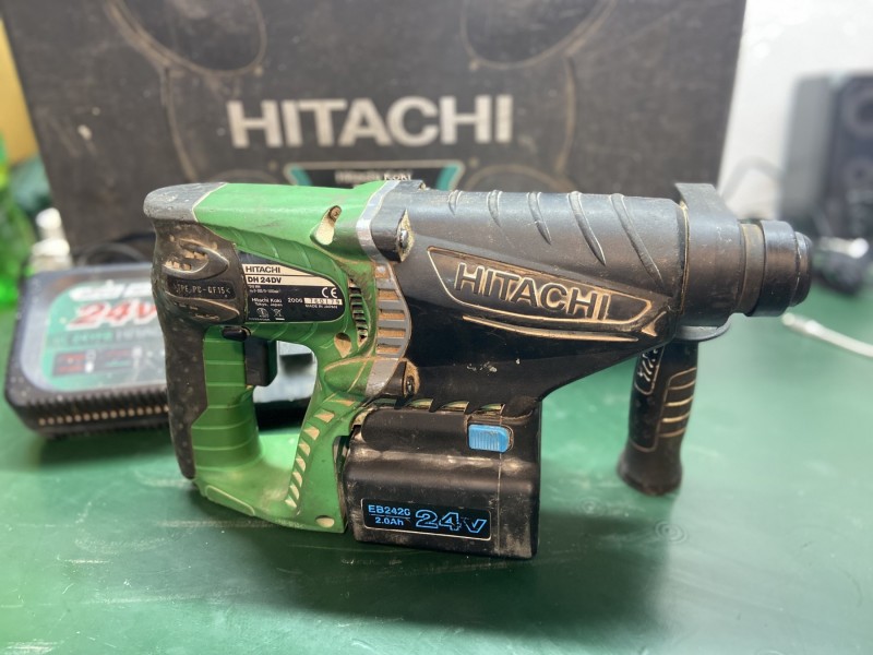 Hitachi DH24DV