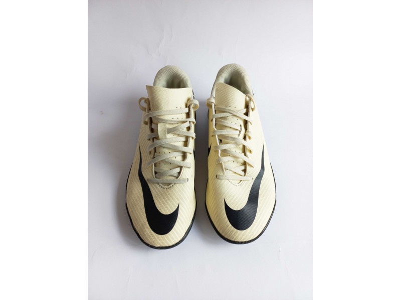 NIKE "Mercurial“ patike za fudbal br.38