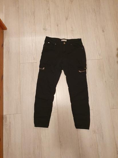 Bershka cargo pantalone