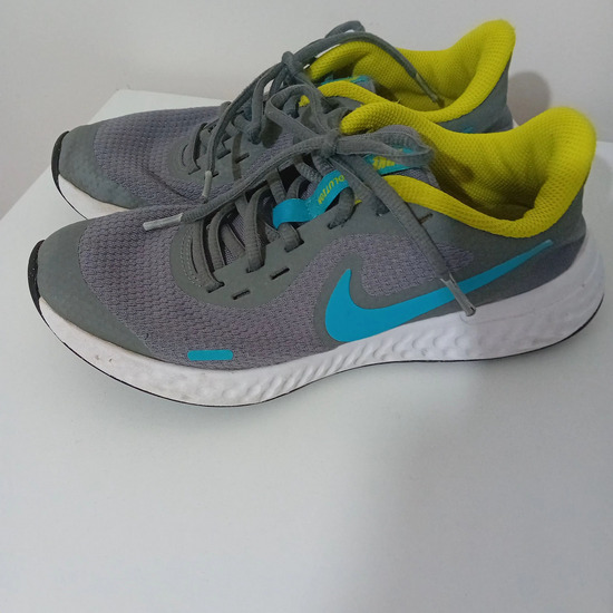 Nike patike br 35.5 ug 22.5